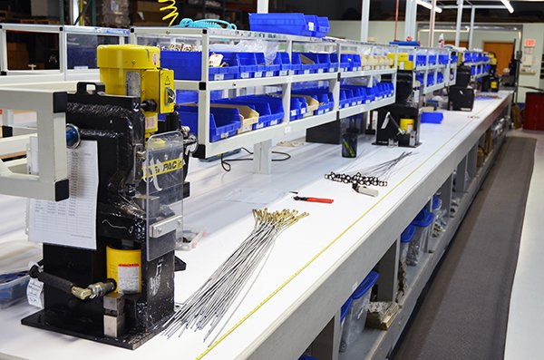 McFarlane Aviation Products - MC600-72